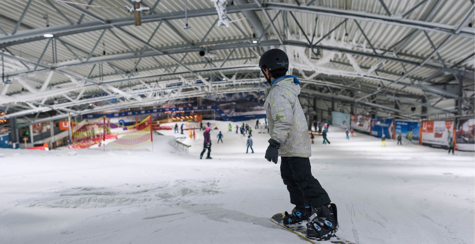 Leren skiën in een indoor skihal | DagjeWeg.NL